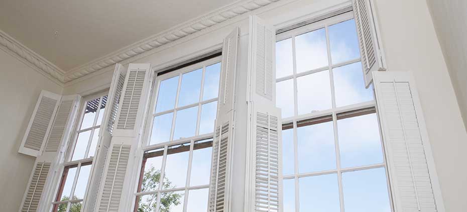 What are the Differences of Inside Mount vs Outside Mount | Shutters.com